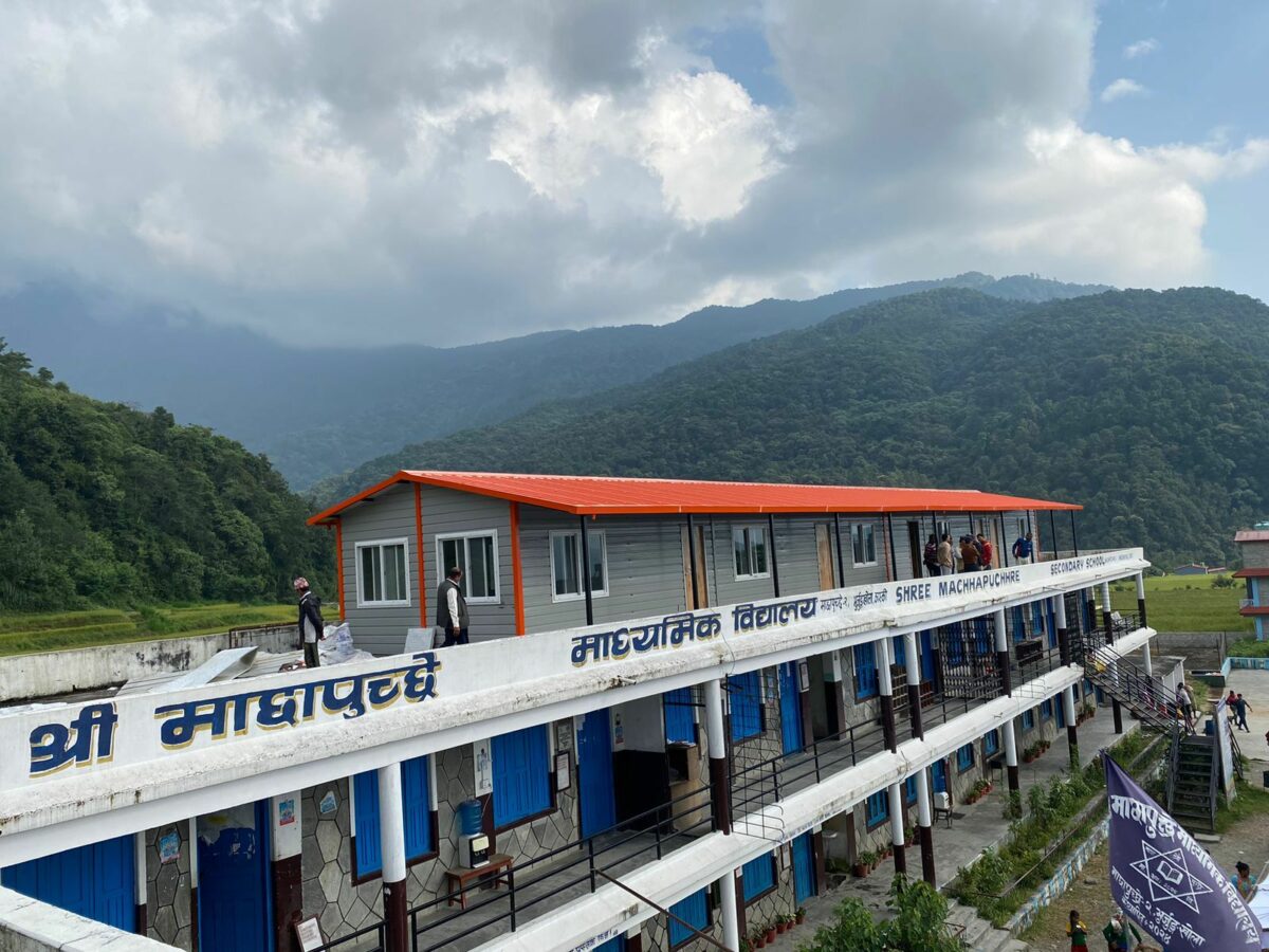 Shree Machhapuchhre School - Des Enfants Une École
